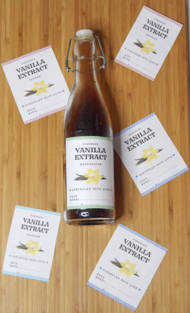 How To Make Homemade Vanilla Extract – Sweet Bakerlina